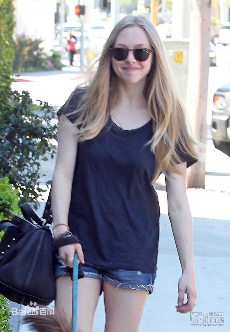 最全阿曼达·塞弗里德(Amanda Seyfried)精彩图册-万佳直播吧