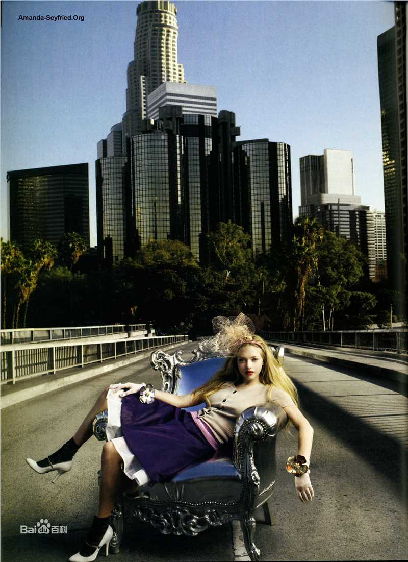 阿曼达·塞弗里德(Amanda Seyfried)精彩图册-万佳直播吧