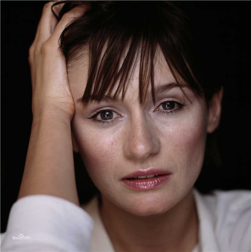 高清艾米莉·莫迪默(Emily Mortimer、Emily Kathleen Mortimer)精彩图册-万佳直播吧