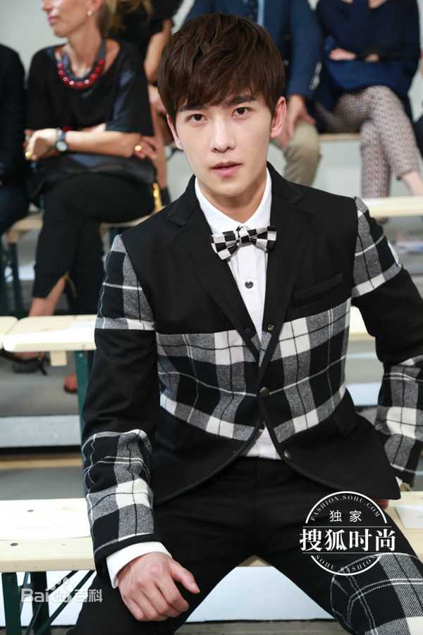 吴念真(Wen-ching Wu)米兰时装周图片图集-万佳直播吧