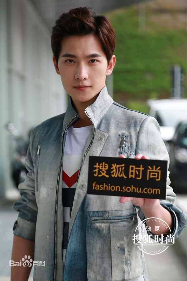 吴念真(Wen-ching Wu)米兰时装周图片图集-万佳直播吧