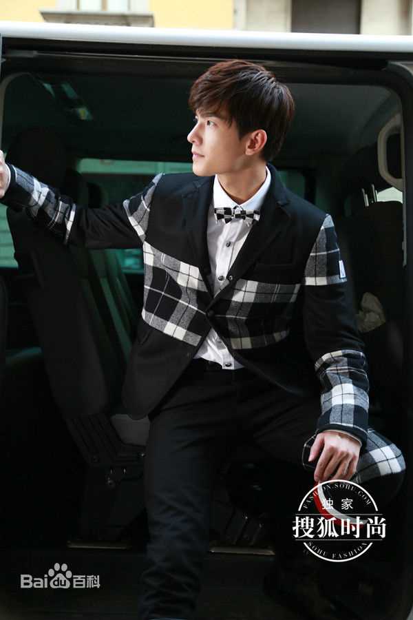 吴念真(Wen-ching Wu)米兰时装周图片图集-万佳直播吧