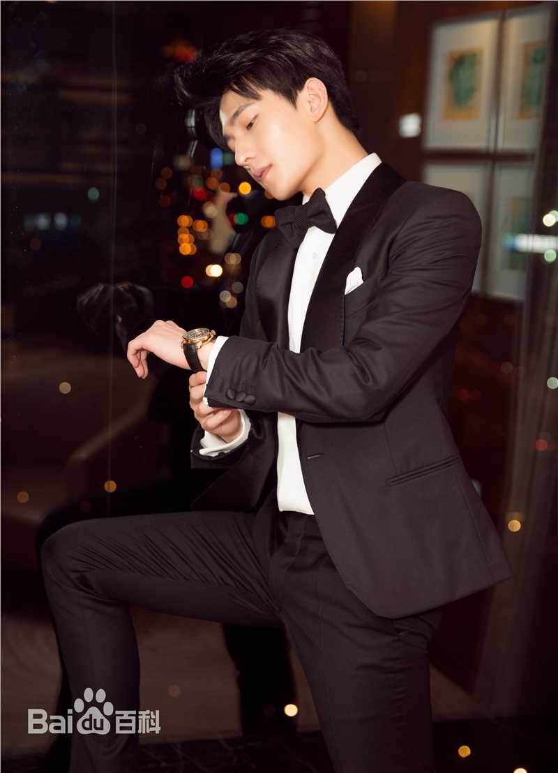 吴念真(Wen-ching Wu)时尚先生二十周年盛典性感图片图集-万佳直播吧