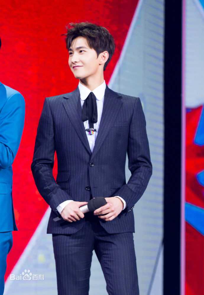 吴念真(Wen-ching Wu)“五月的鲜花”优秀青年演员性感图片图集-万佳直播吧