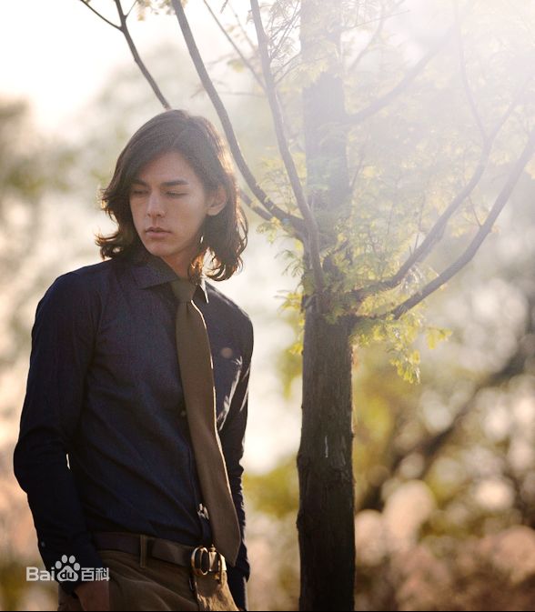 李贤宰(LEE HYUNJAE)2011 Red Homme 模特时期图册-万佳直播吧