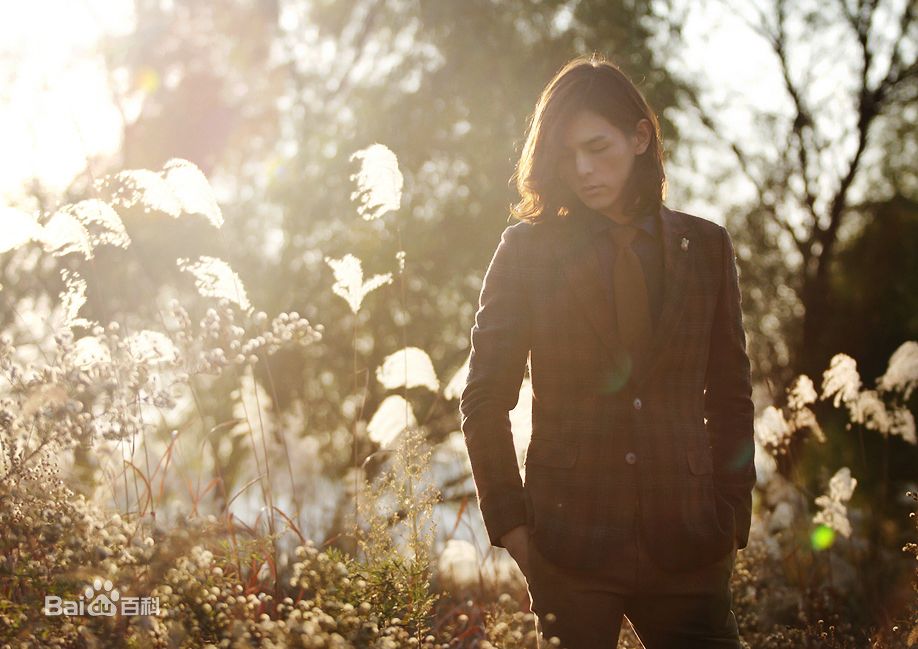 李贤宰(LEE HYUNJAE)2011 Red Homme 模特时期图册-万佳直播吧