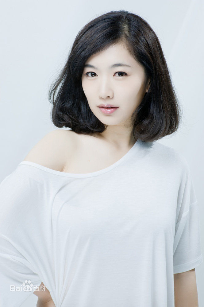 李春嫒(Li mingzhu)最新图集-万佳直播吧