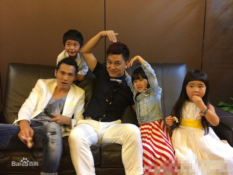 李锐(Li Rui)好友合影——生活照-李锐(Li Rui)好友合影——生活照相册-万佳直播吧