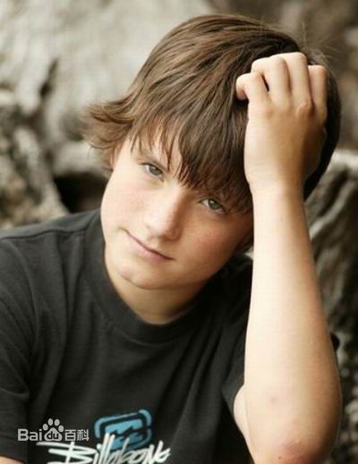 高清乔什·哈切森(Josh Hutcherson)精彩图册-万佳直播吧