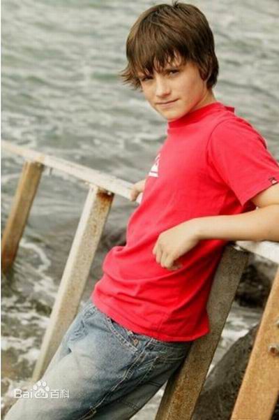 高清乔什·哈切森(Josh Hutcherson)精彩图册-万佳直播吧