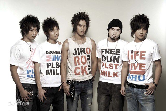 东城卫(D.C.W)集体照-万佳直播吧