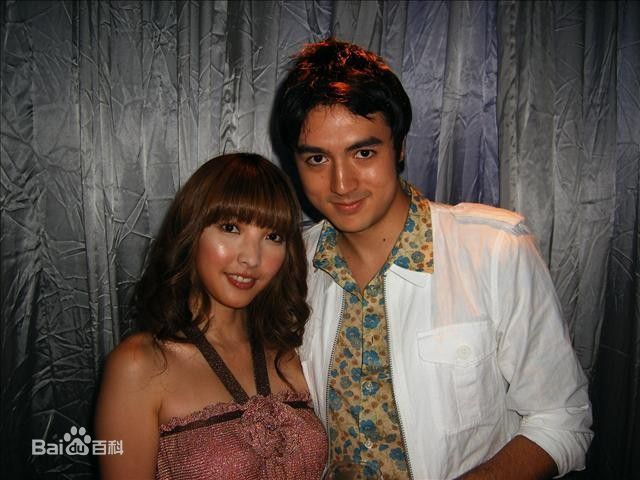 班杰(Benjamin H. Wang)生活照图册-万佳直播吧