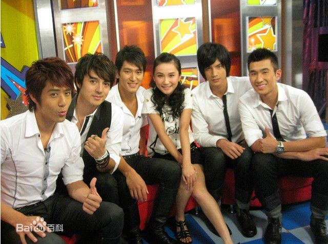 班杰(Benjamin H. Wang)生活照图册-万佳直播吧