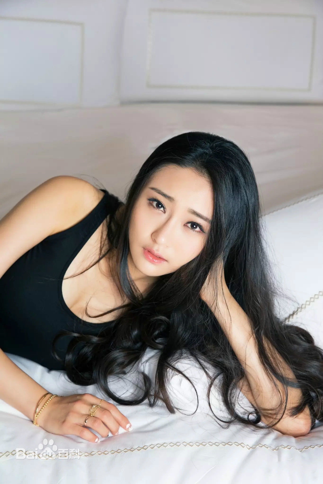 最新陈冰(Chen Bing)性感图片-万佳直播吧