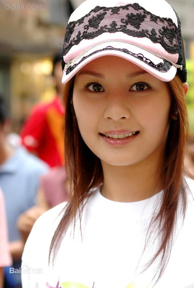 郭家颐(Kylie Kwok)生活照前后照片-万佳直播吧