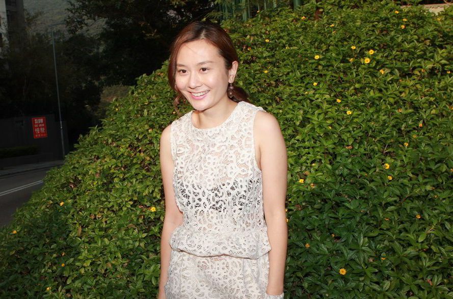 最新黄宇诗(Ursule Wong)壁纸-万佳直播吧