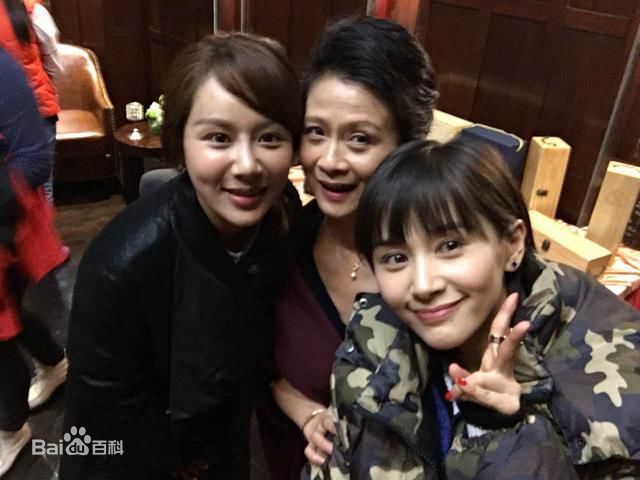 穆丽燕(Liyan Mu)穆丽艳影集图册-万佳直播吧