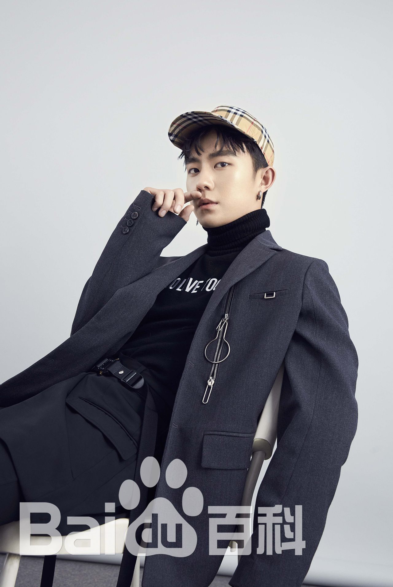 郑好(Tom Zheng)最新图集-万佳直播吧