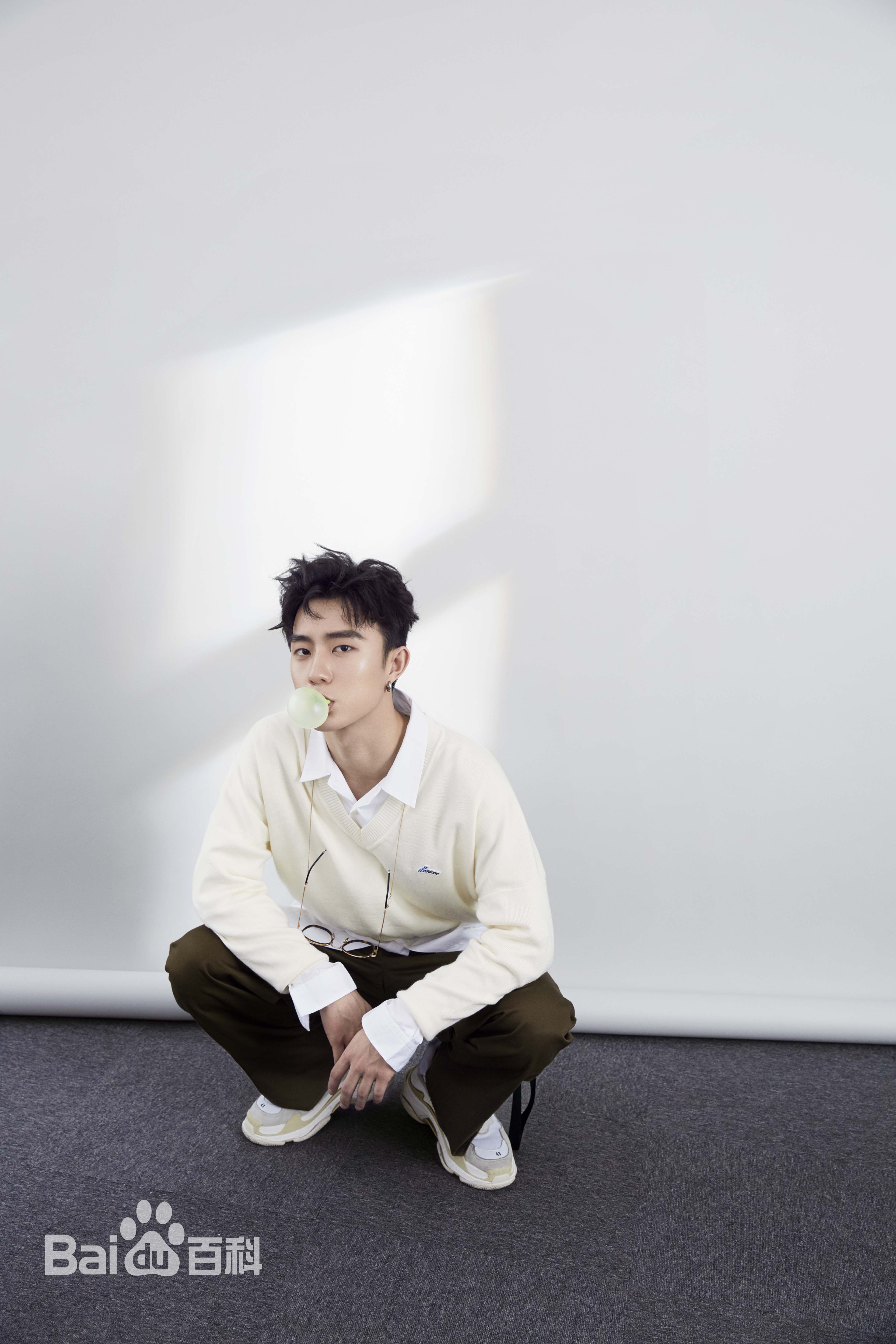 郑好(Tom Zheng)最新图集-万佳直播吧