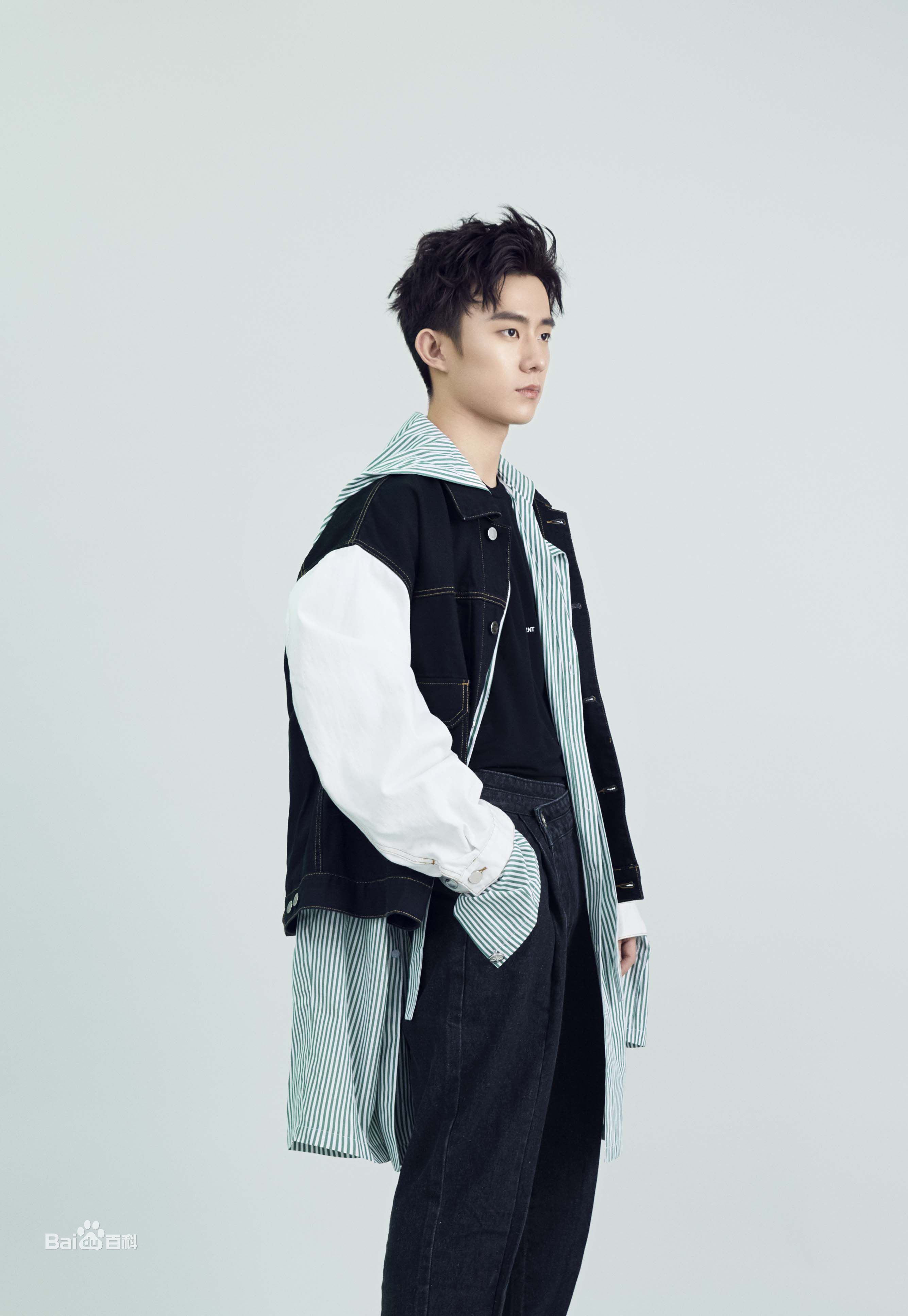 郑好(Tom Zheng)最新图集-万佳直播吧