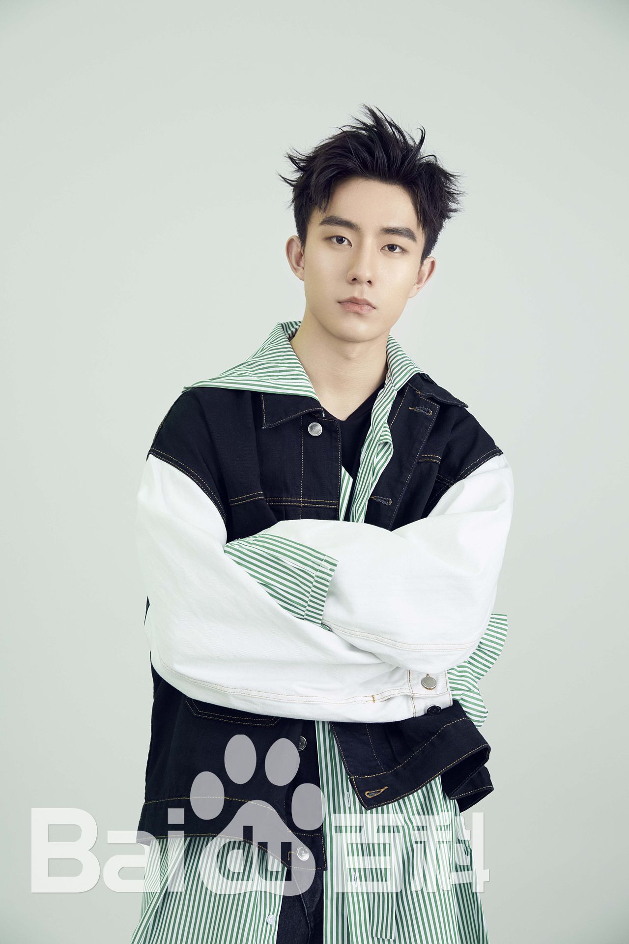 郑好(Tom Zheng)最新图集-万佳直播吧