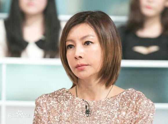 黄新惠(Hwang Shin-hye、)在《爱人》1996中的-万佳直播吧