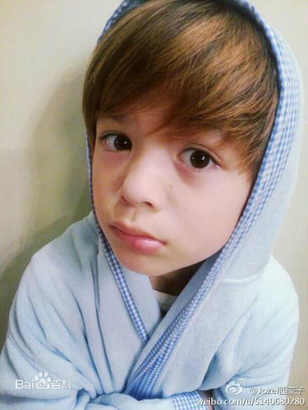 西蒙子(Jozef Liu Waite)生活照片图片图集-万佳直播吧