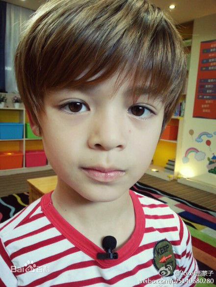 西蒙子(Jozef Liu Waite)生活照片图片图集-万佳直播吧