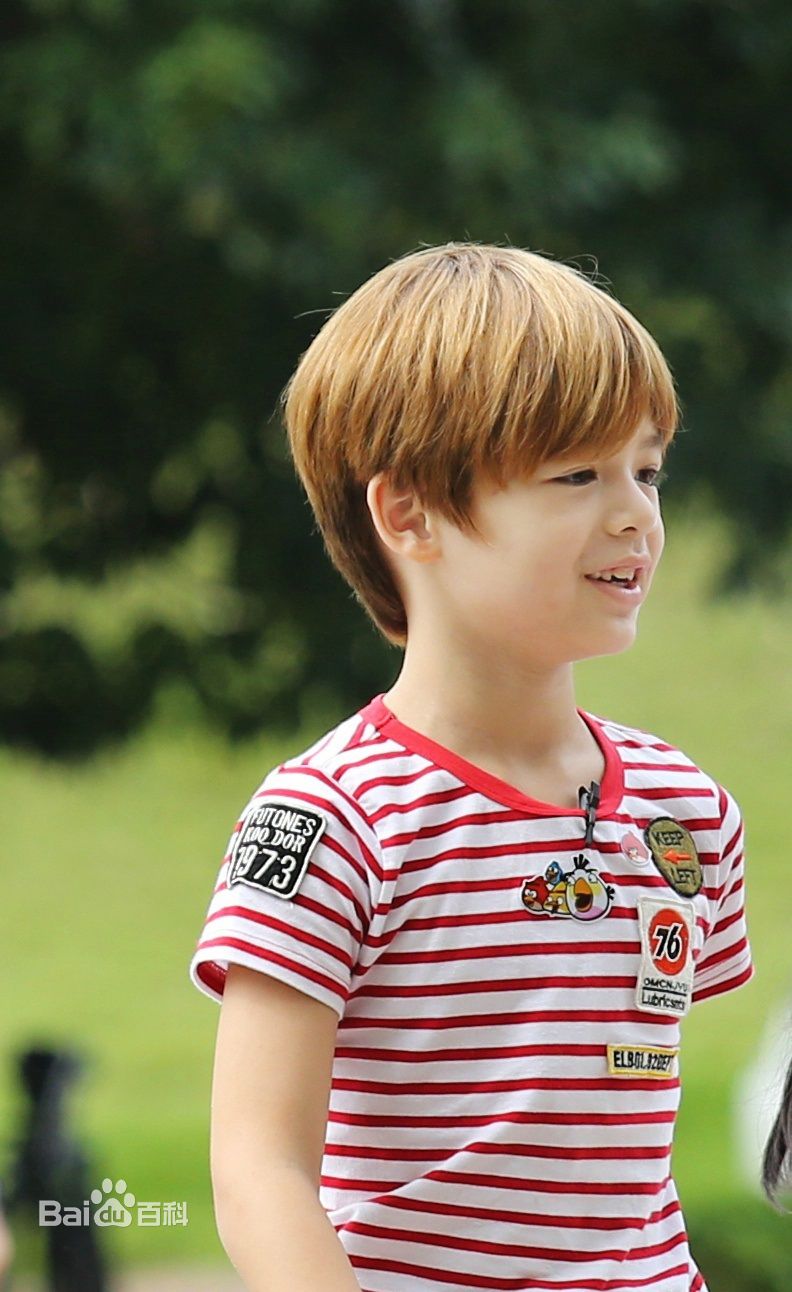 西蒙子(Jozef Liu Waite)荧屏形象图片图集-万佳直播吧