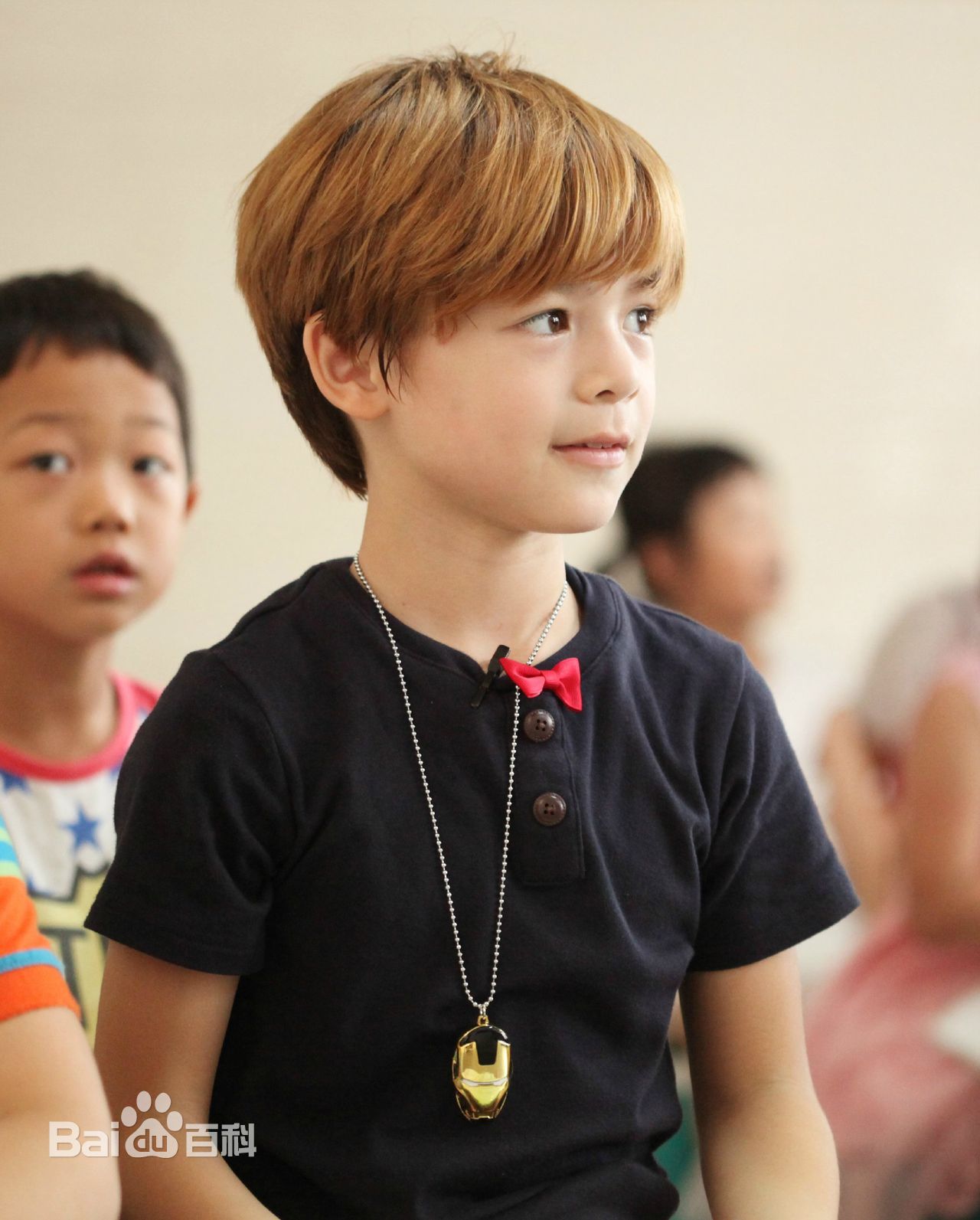 西蒙子(Jozef Liu Waite)荧屏形象图片图集-万佳直播吧