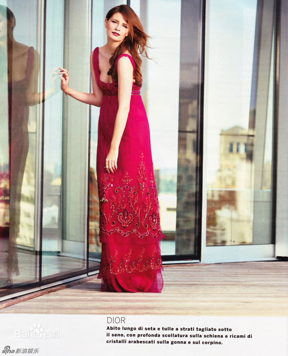 最新米莎-巴顿(Mischa Barton（Mischa Anne Marsden Barton）)米莎·巴顿精彩图册-万佳直播吧