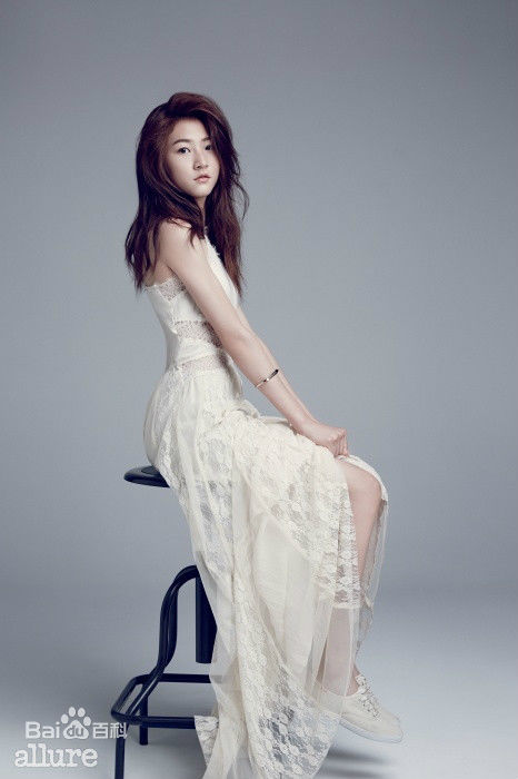 金赛纶(/Kim Sae ron)allure图册-万佳直播吧