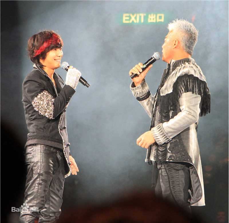 邰正宵(Samuel Tai)2011爱在燃烧的日子红馆演唱会前后照片-万佳直播吧