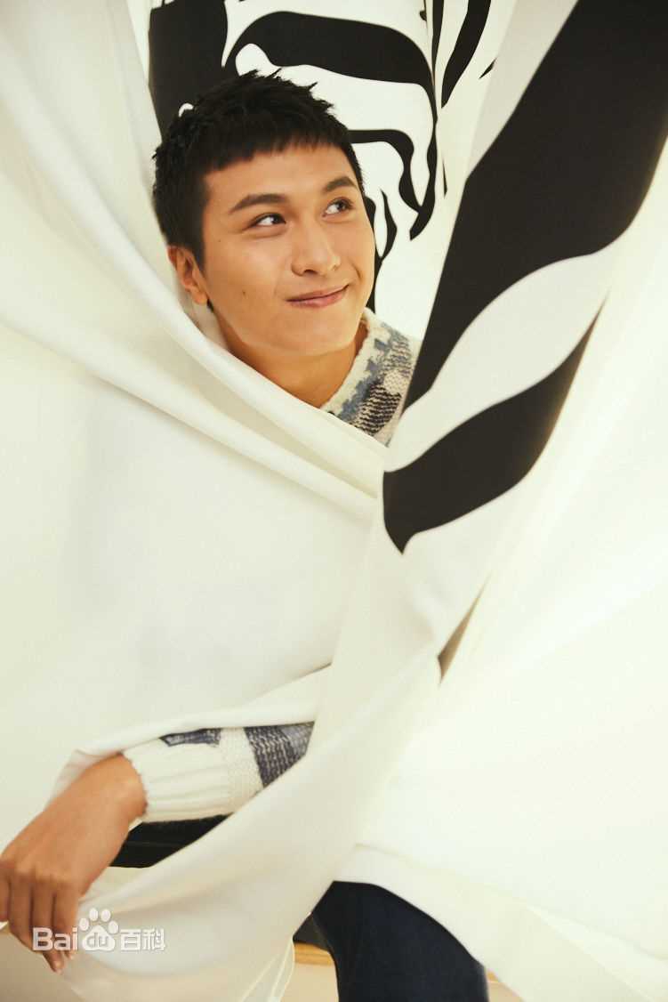 刘硕(Liu Shuo)最新壁纸-万佳直播吧