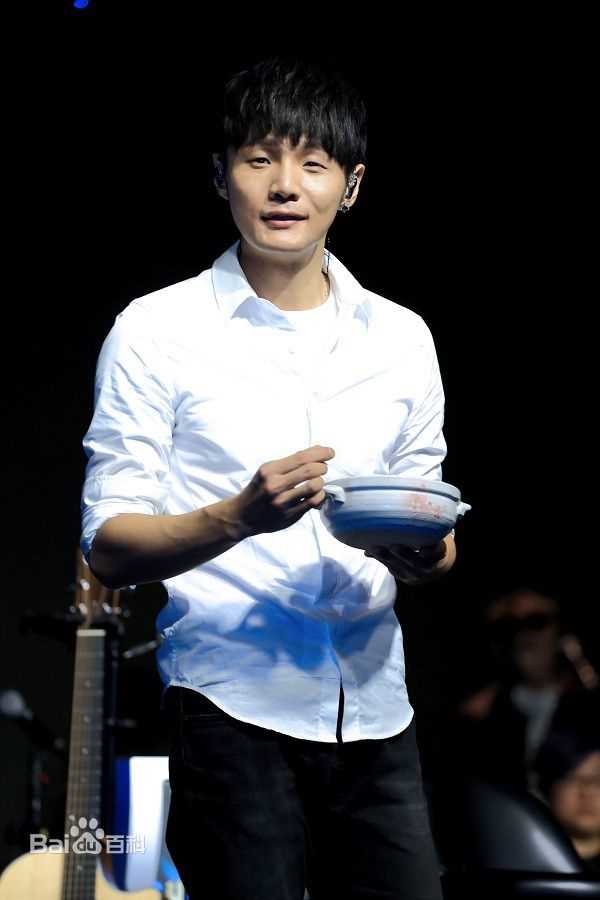 李荣浩(Youngho Lee / Ronghao Li)新歌演唱会性感图片壁纸-万佳直播吧