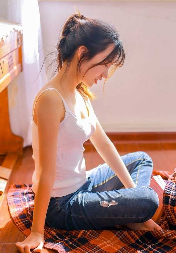 精选cg级美少女宅男女神吊带酥胸极品御姐性感香艳图册 万佳直播吧