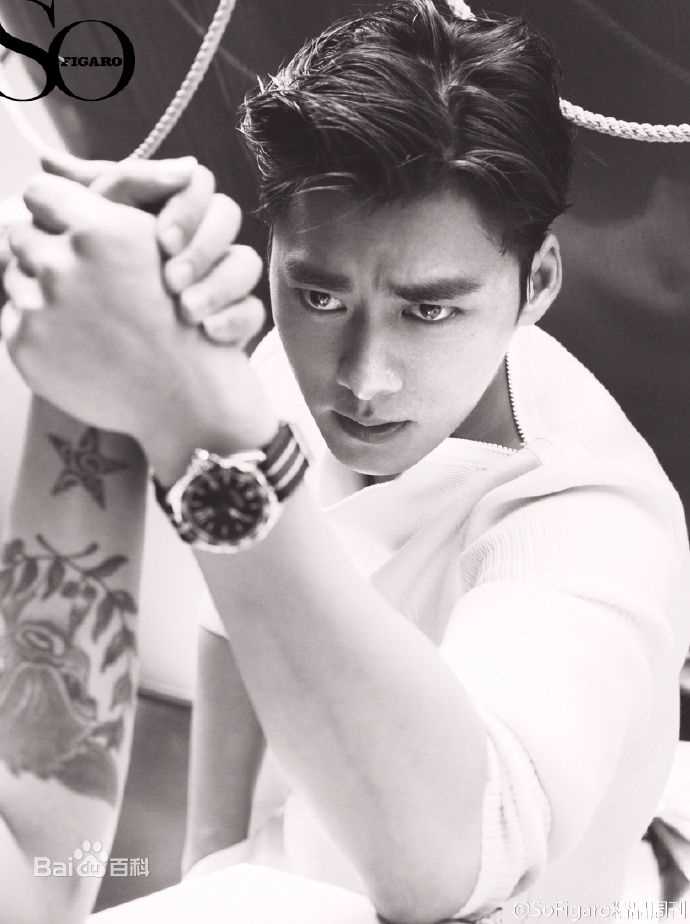 最新李易峰(Yifeng Li)在《So Figaro Weekly》中的图集-万佳直播吧