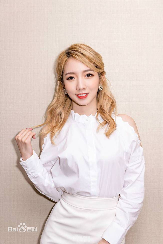 孟美岐(Meng Mei Qi、)概述图册前后照片-万佳直播吧