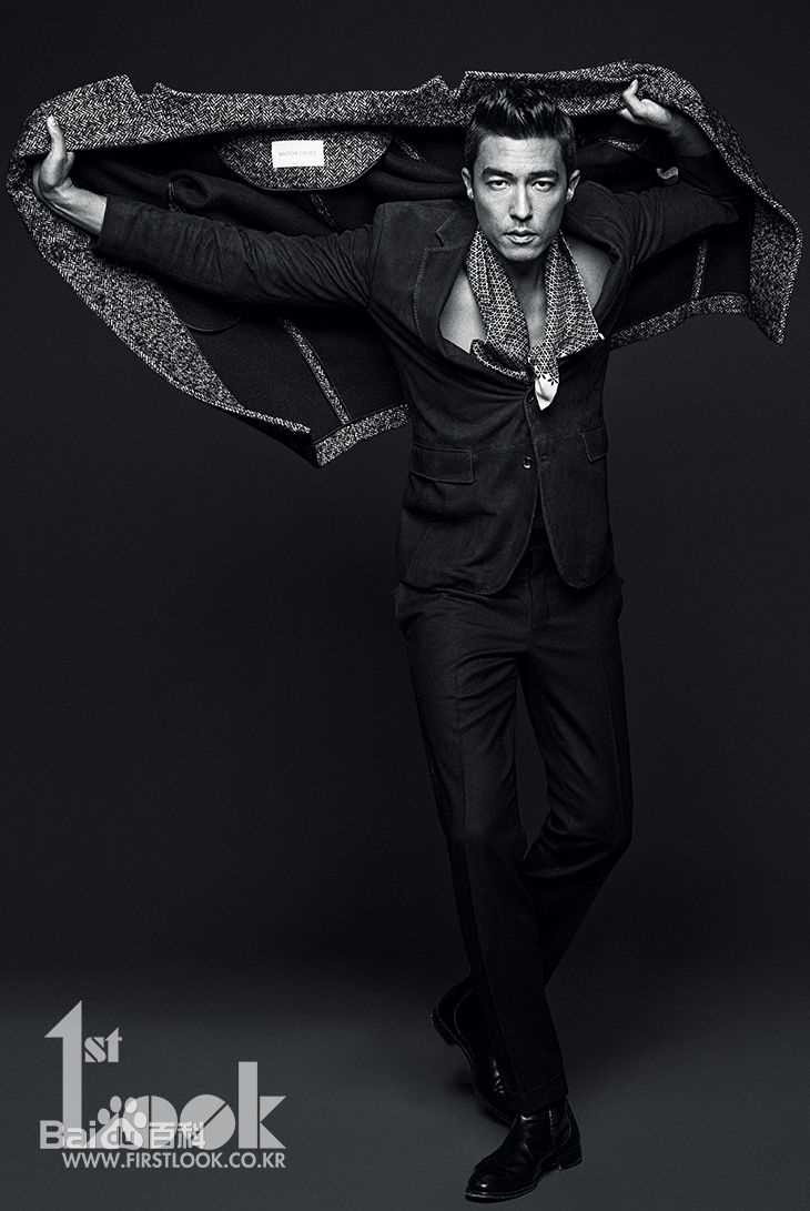 丹尼尔·亨利(Daniel Phillip Henney)高清杂志图册-万佳直播吧